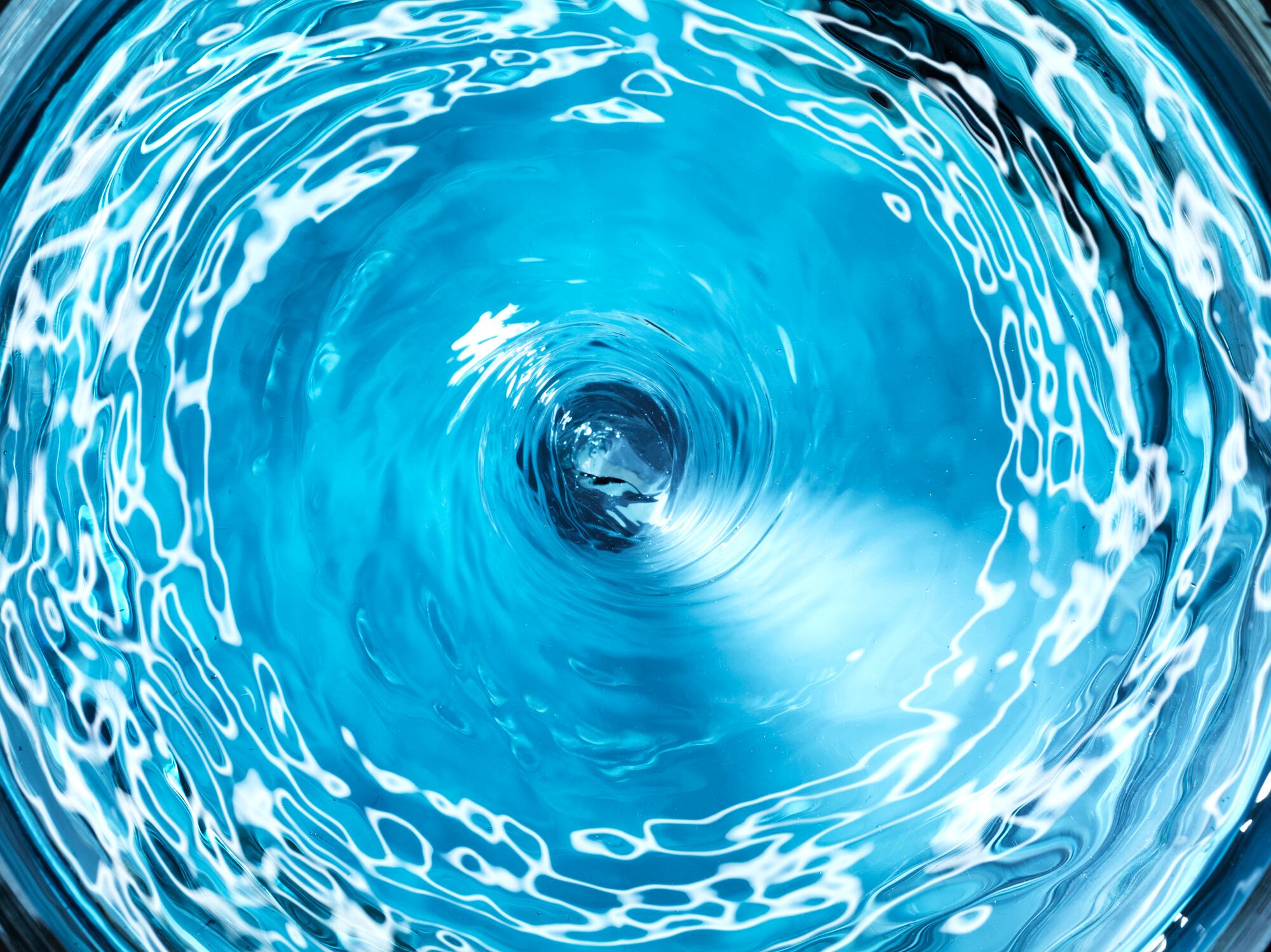 3 key takeaways from Suntory’s green hydrogen strategy